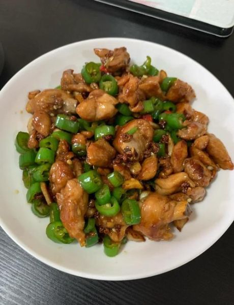 炒鸡腿怎么做_鸡腿肉怎么炒才嫩-第2张图片-山城妙识