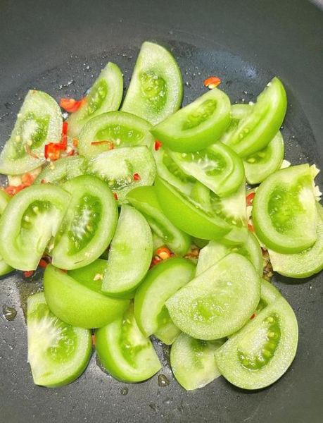 青番茄怎么炒好吃_青番茄做法大全家常-第1张图片-山城妙识