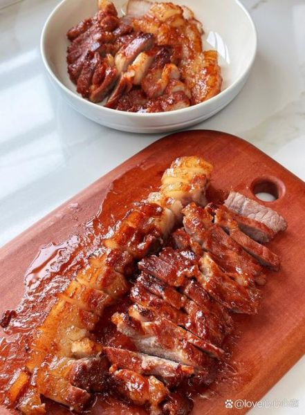 蜜汁叉烧肉的家常做法_叉烧肉怎么腌制才入味-第1张图片-山城妙识