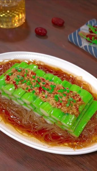 蒜蓉蒸丝瓜蒸多久_丝瓜蒸几分钟口感最好-第1张图片-山城妙识