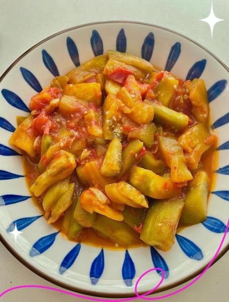 西红柿炒茄子窍门_怎么炒茄子不吸油-第1张图片-山城妙识