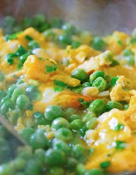 豌豆炒鸡蛋怎么做_豌豆炒鸡蛋需要焯水吗-第3张图片-山城妙识