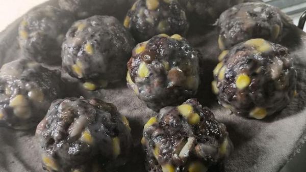 粘豆包的做法家常_糯米粉怎么和面-第2张图片-山城妙识