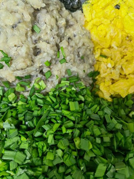 韭菜虾仁饺子馅怎么调_韭菜虾仁饺子馅配料比例-第3张图片-山城妙识