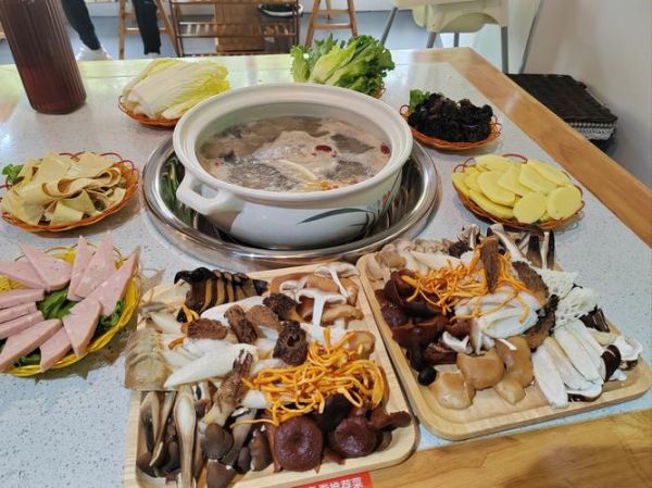 野生菌火锅怎么选_野生菌火锅多少钱-第1张图片-山城妙识 野生菌火锅怎么选_野生菌火锅多少钱-第1张图片-山城妙识