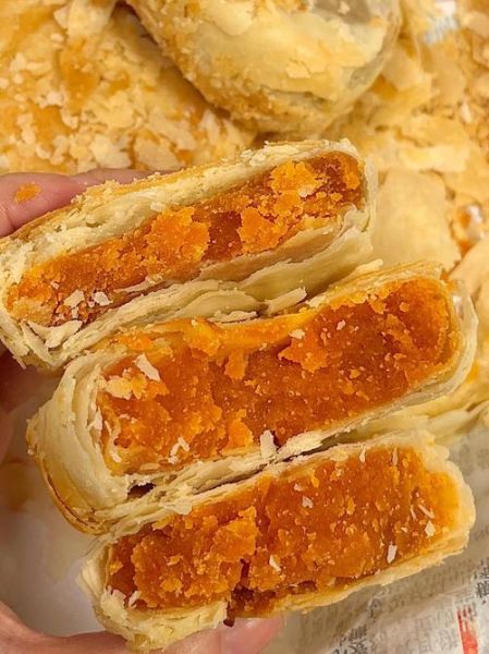 蛋黄月饼的蛋黄怎么做_咸蛋黄处理方法-第1张图片-山城妙识