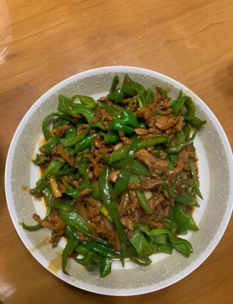 青椒肉丝不用淀粉怎么做_肉丝滑嫩技巧-第1张图片-山城妙识 青椒肉丝不用淀粉怎么做_肉丝滑嫩技巧-第1张图片-山城妙识