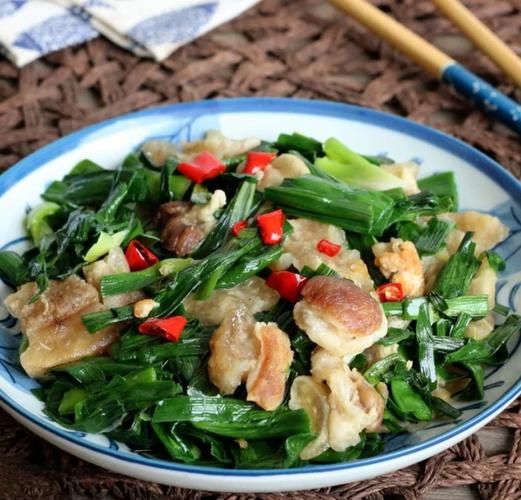 青蒜叶炒什么好吃_青蒜叶和什么搭配最香-第2张图片-山城妙识