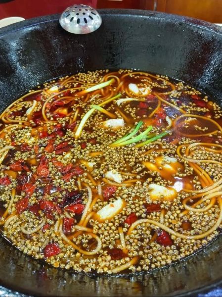 重庆火锅鱼怎么做_正宗麻辣锅底配方-第1张图片-山城妙识 重庆火锅鱼怎么做_正宗麻辣锅底配方-第1张图片-山城妙识