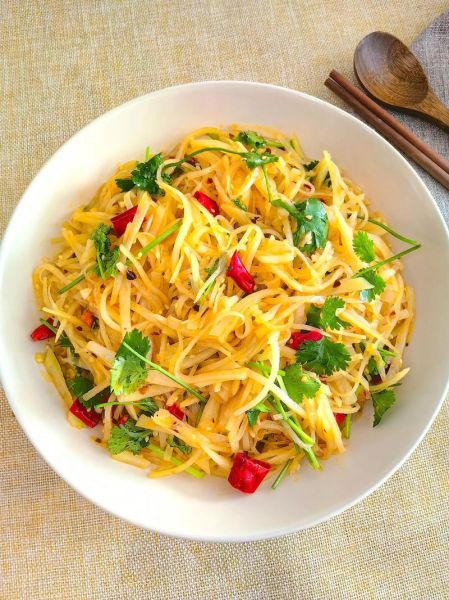 呛拌土豆丝怎么做_呛拌土豆丝用不用焯水-第3张图片-山城妙识