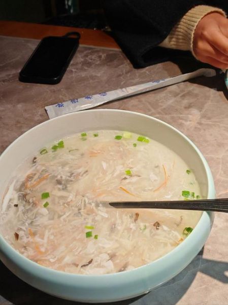 银鱼汤怎么做好喝_银鱼汤的家常做法窍门-第1张图片-山城妙识