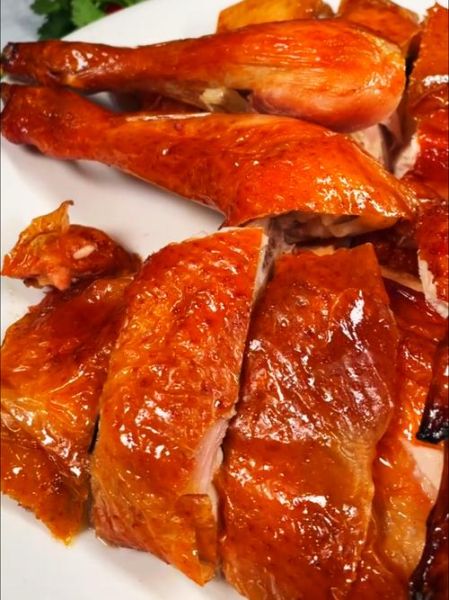 荔枝木烤鸡怎么做_荔枝木烤鸡为什么这么香-第1张图片-山城妙识