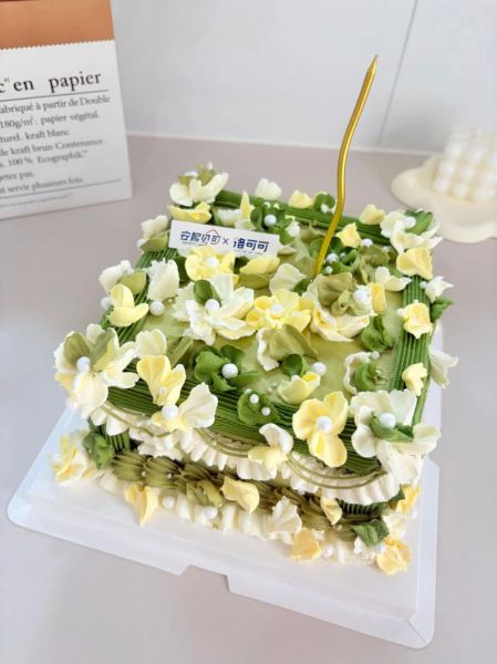 韩式裱花蛋糕怎么做_韩式裱花蛋糕用什么奶油-第1张图片-山城妙识