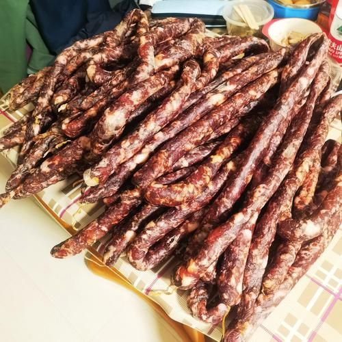 风干肠长毛了还能吃吗_发霉风干肠处理方法-第2张图片-山城妙识