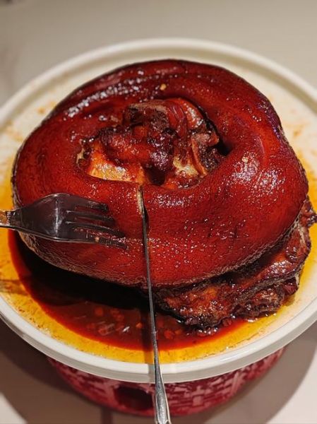 蹄膀怎么烧好吃_红烧蹄膀的家常做法-第1张图片-山城妙识