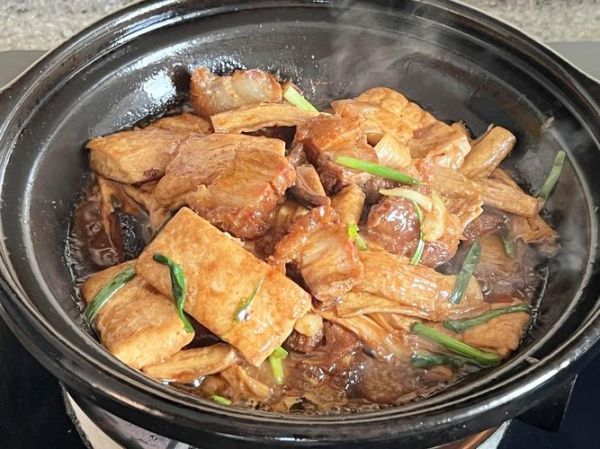 豆腐烧肉怎么做_豆腐烧肉的家常做法-第3张图片-山城妙识