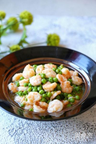 青豆炒虾仁怎么做_青豆炒虾仁需要焯水吗-第3张图片-山城妙识