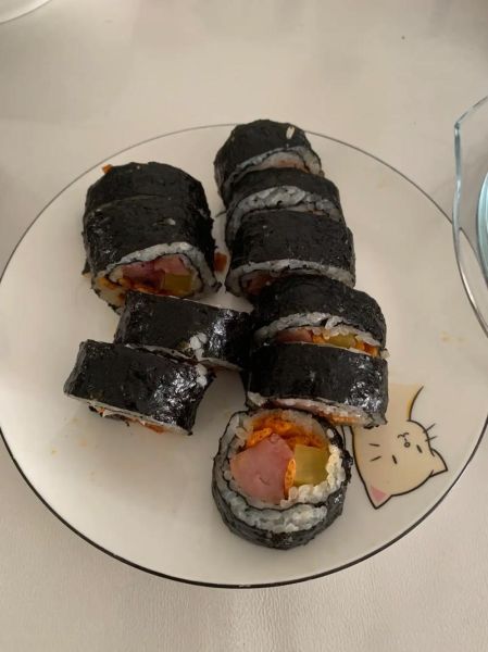 紫菜包饭怎么做_寿司卷法详细步骤-第3张图片-山城妙识