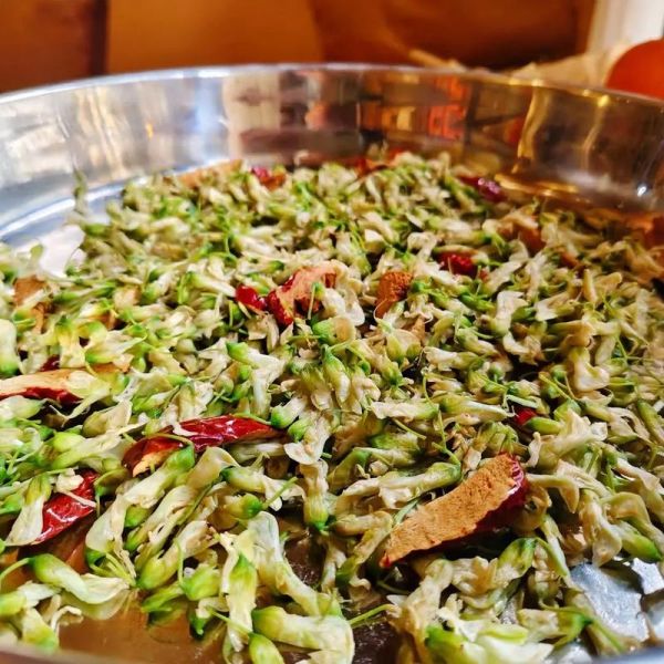 槐花茶怎么做_槐花茶简单做法-第3张图片-山城妙识 槐花茶怎么做_槐花茶简单做法-第3张图片-山城妙识
