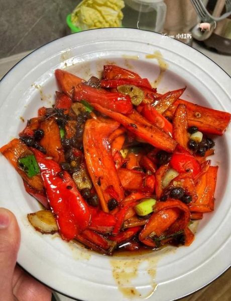 辣椒油怎么做又香又辣又红_家庭版辣椒油做法-第1张图片-山城妙识