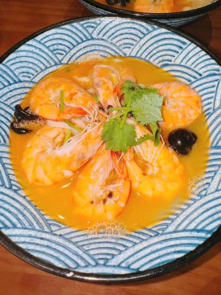 鲜虾汤面怎么做_家常鲜虾汤面做法步骤-第1张图片-山城妙识