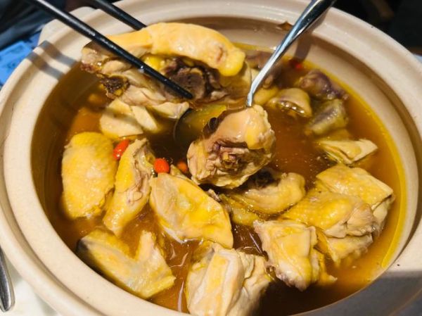 花雕鸡怎么做好吃_花雕鸡做法窍门-第1张图片-山城妙识