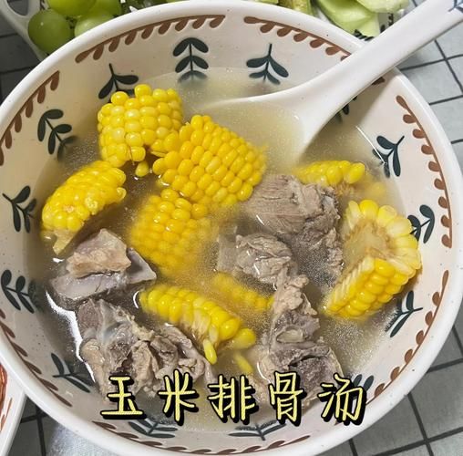 排骨汤炖玉米怎么做_排骨汤炖玉米需要焯水吗-第3张图片-山城妙识