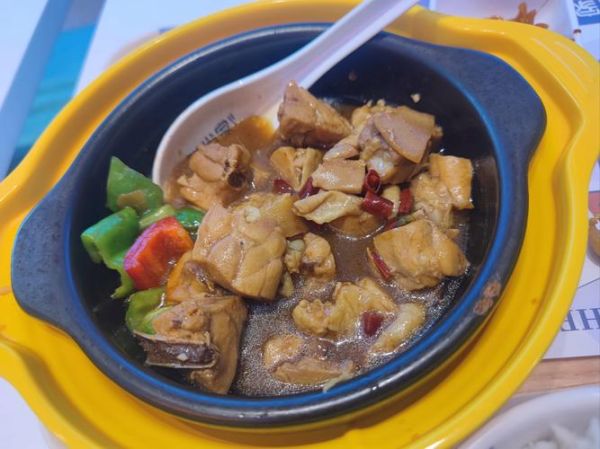 黄焖鸡米饭配菜都有什么_黄焖鸡米饭配菜推荐-第2张图片-山城妙识