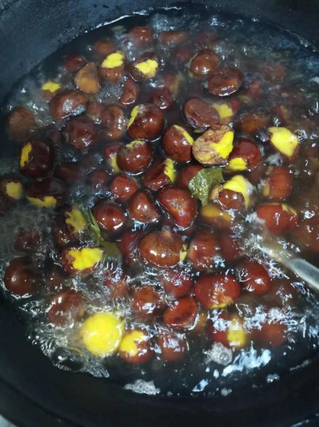 水煮板栗怎么做_水煮板栗要煮多久-第2张图片-山城妙识