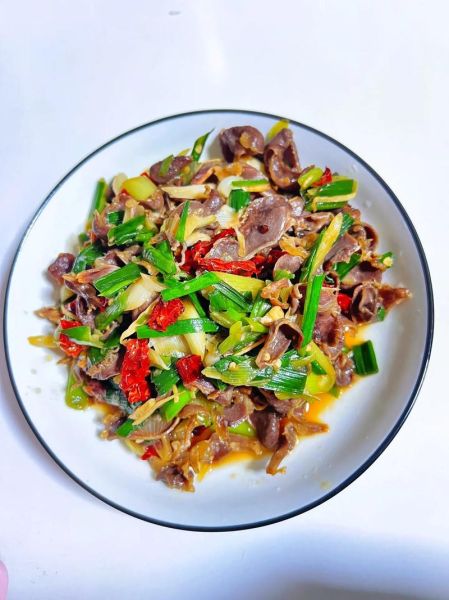 腊鸭怎么炒好吃_腊鸭炒什么配菜最香-第3张图片-山城妙识