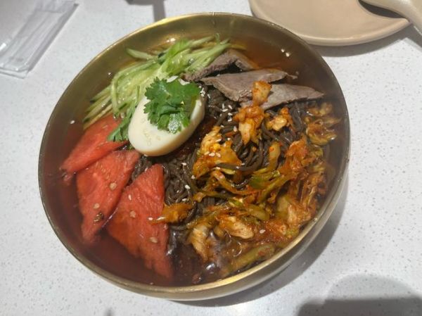 肉丝拉皮是哪个地方的菜_东北家常还是鲁菜分支-第1张图片-山城妙识 肉丝拉皮是哪个地方的菜_东北家常还是鲁菜分支-第1张图片-山城妙识