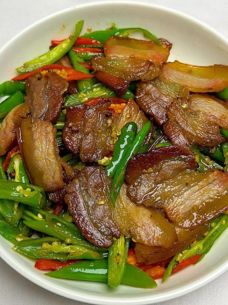 腊肉炒什么菜好吃_腊肉适合和哪些蔬菜搭配-第2张图片-山城妙识
