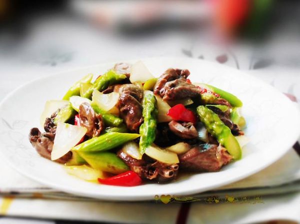 鸡心炒什么蔬菜好吃_鸡心和哪些蔬菜搭配更香-第2张图片-山城妙识