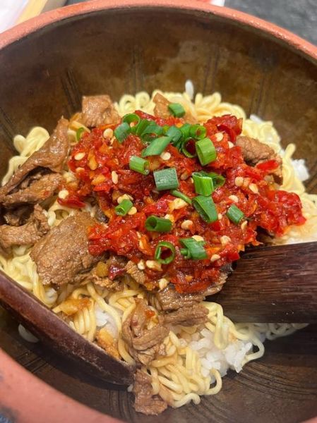 剁椒拌饭怎么做_剁椒拌饭好吃吗-第1张图片-山城妙识