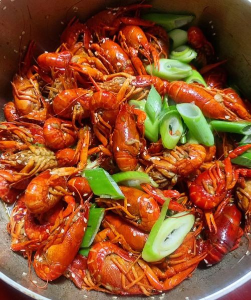 油焖龙虾怎么做_家常油焖龙虾做法-第2张图片-山城妙识 油焖龙虾怎么做_家常油焖龙虾做法-第2张图片-山城妙识