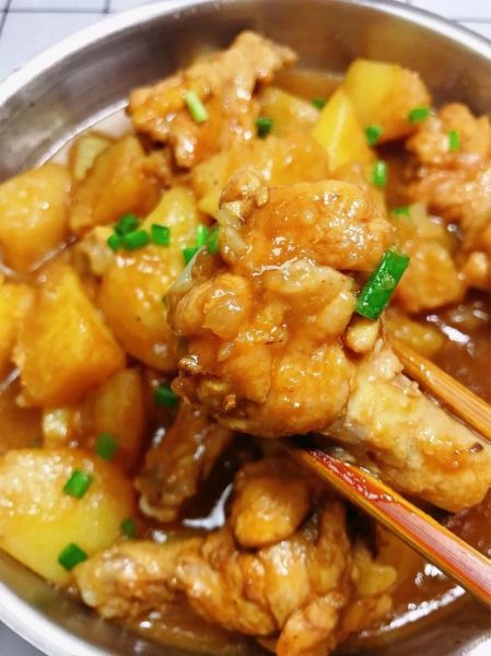 鸡翅根清炖怎么做好吃_清炖鸡翅根放什么配料-第2张图片-山城妙识