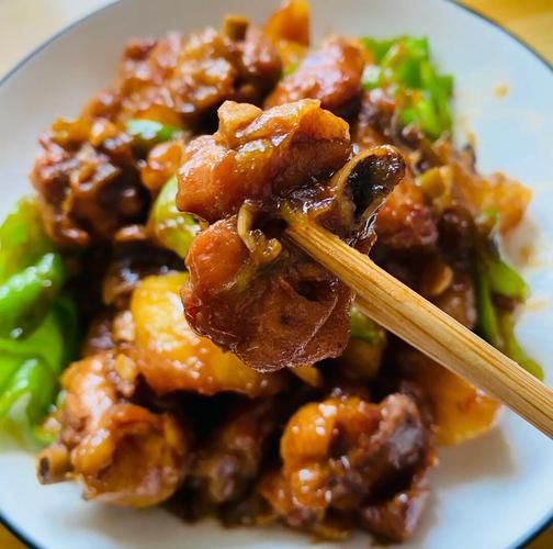 鸡翅根清炖怎么做好吃_清炖鸡翅根放什么配料-第1张图片-山城妙识