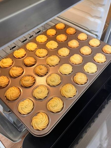 黄油曲奇烤箱温度_黄油曲奇烤多久-第1张图片-山城妙识