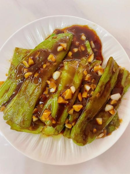 虎皮尖椒怎么做_虎皮尖椒正宗做法步骤-第1张图片-山城妙识