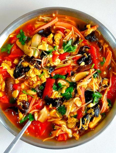 香菇木耳汤的做法_香菇木耳汤的功效-第1张图片-山城妙识