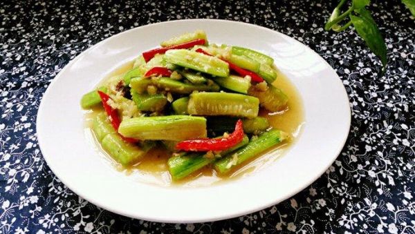 蒜蓉炒丝瓜怎么做_蒜蓉炒丝瓜热量高吗-第1张图片-山城妙识