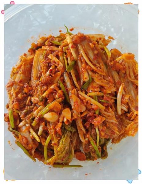 韩国小哥吃辣白菜怎么做_韩国小哥吃辣白菜辣不辣-第3张图片-山城妙识