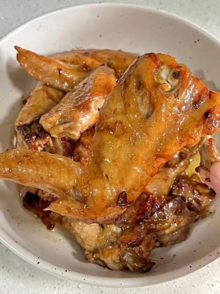 蚝油焖鸡翅怎么做_蚝油焖鸡翅的家常做法-第3张图片-山城妙识