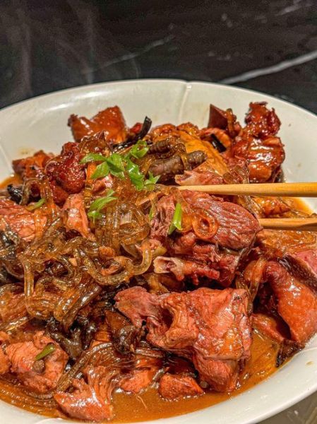 小鸡炖蘑菇怎么做_东北小鸡炖蘑菇正宗做法-第2张图片-山城妙识