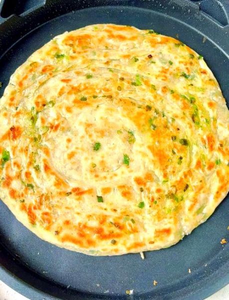 面粉葱花饼怎么做_葱花饼软而不硬秘诀-第1张图片-山城妙识