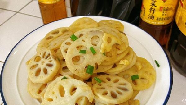 清炒莲藕片怎么做不黑_清炒莲藕片用焯水吗-第3张图片-山城妙识 清炒莲藕片怎么做不黑_清炒莲藕片用焯水吗-第3张图片-山城妙识