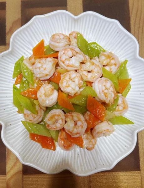 黄瓜炒虾仁热量高吗_适合减肥吃吗-第1张图片-山城妙识