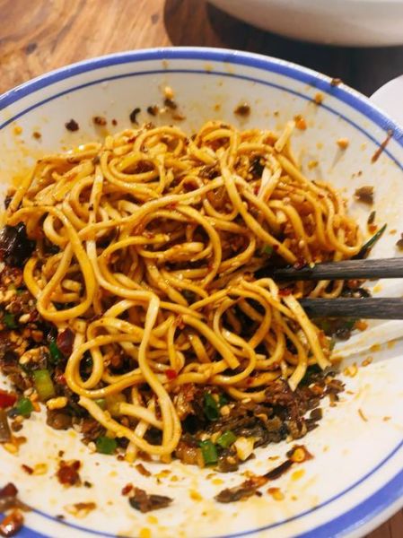 燃面是哪里的面食_燃面为什么叫燃面-第2张图片-山城妙识 燃面是哪里的面食_燃面为什么叫燃面-第2张图片-山城妙识