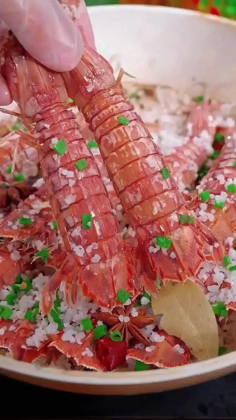 皮皮虾肉怎么做好吃_家常清蒸皮皮虾肉做法-第1张图片-山城妙识 皮皮虾肉怎么做好吃_家常清蒸皮皮虾肉做法-第1张图片-山城妙识