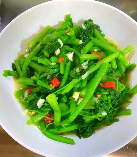 南瓜叶怎么做好吃_南瓜叶的家常做法大全-第1张图片-山城妙识